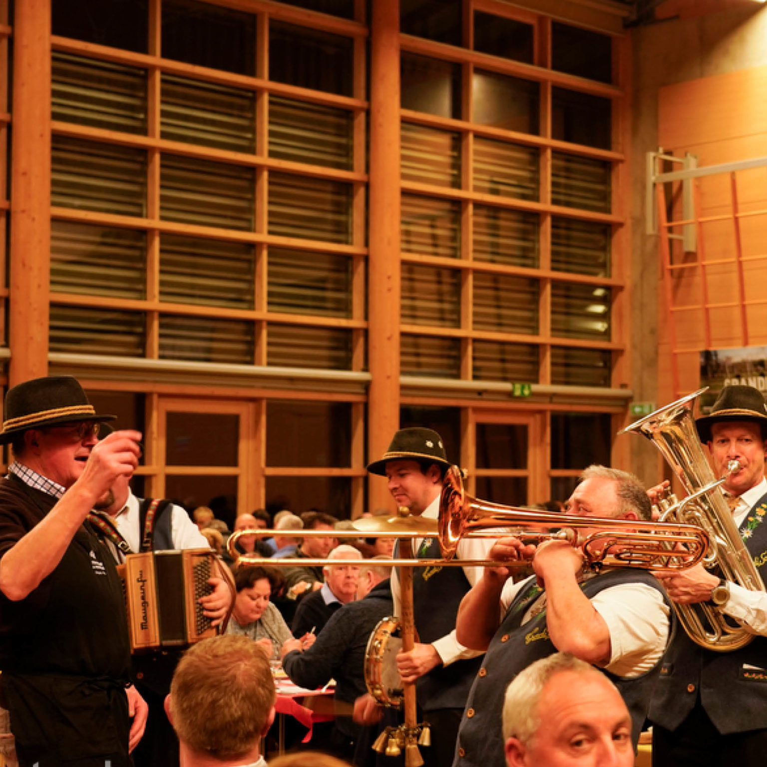 Longeole : Patrimoine Genevois | Traiteur Vidonne | Brasero à Genève